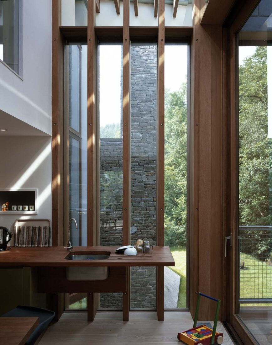 Ty-Hedfan, Pontfaen, Brecon, by Featherstone Young Architects