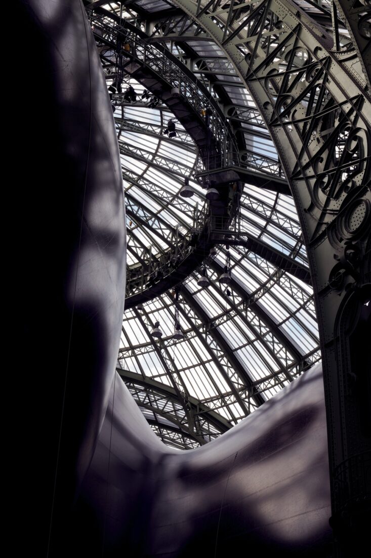 Anish Kapoor unwraps ‘Leviathan’ in Paris