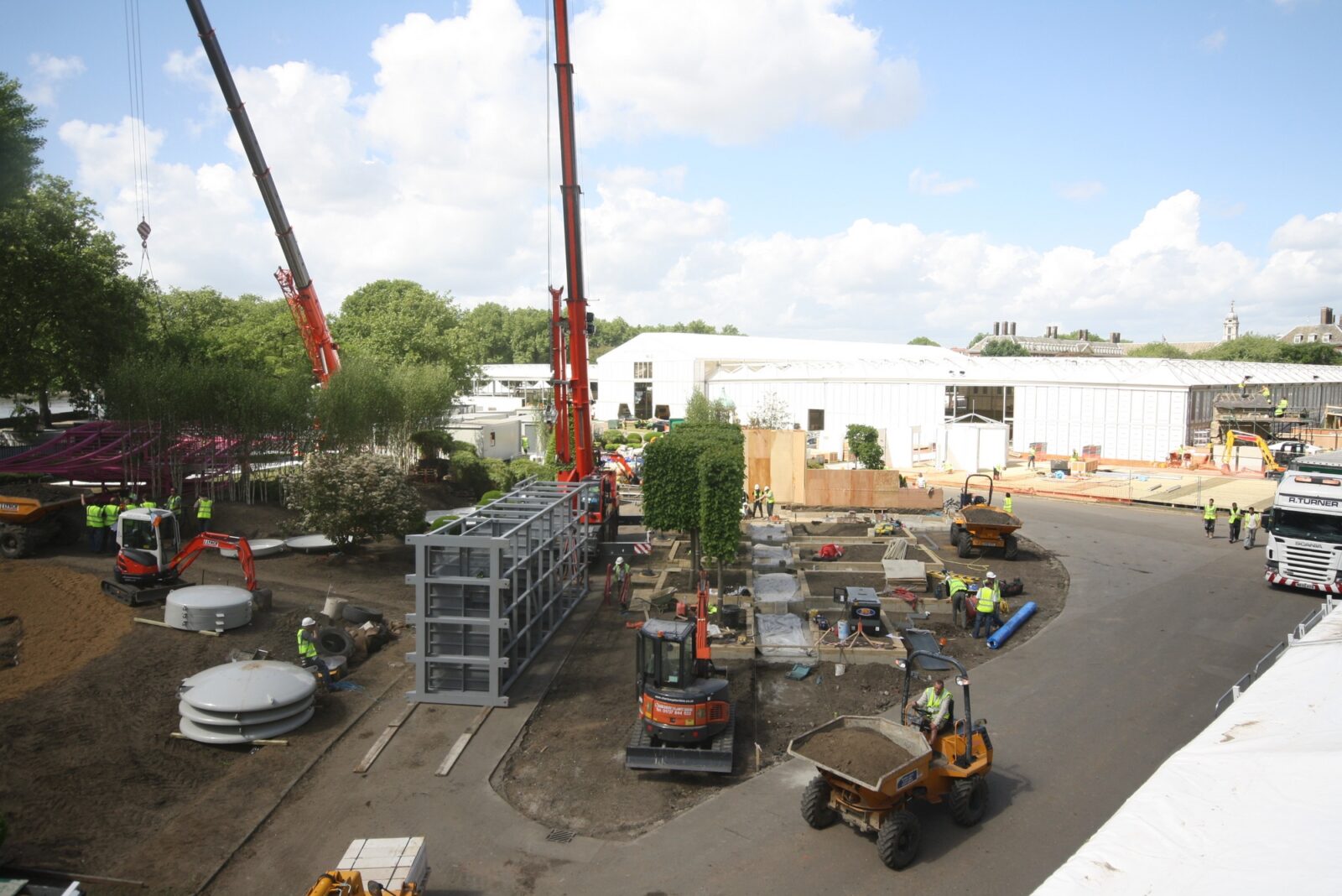 Chetwoods’ Vertical Allotment descends on flower show
