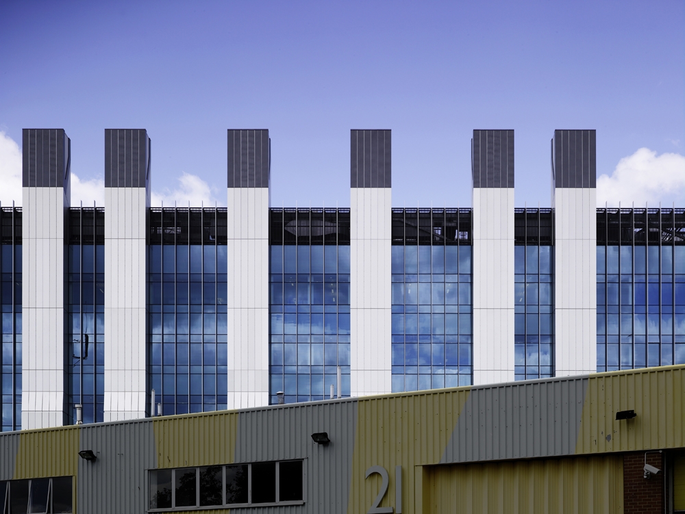 BSkyB's Harlequin 1, by Arup Associates