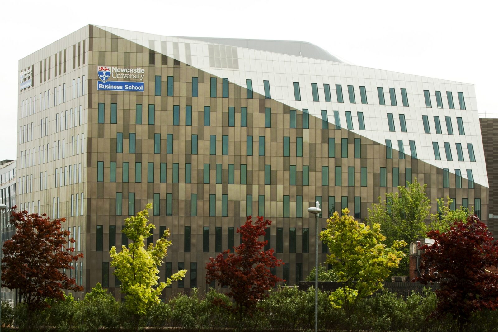 Ian Simpson unwraps Newcastle business school
