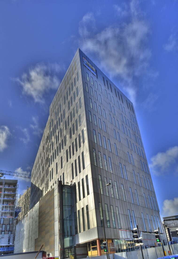 Ian Simpson unwraps Newcastle business school