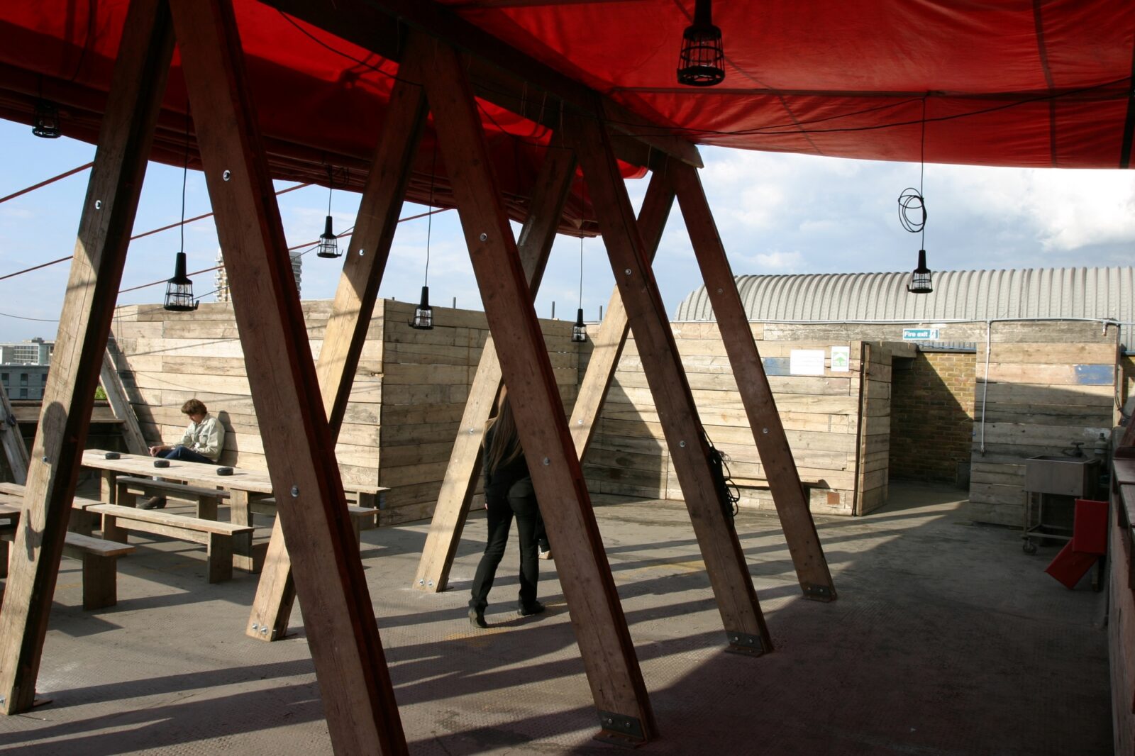 Practice Architecture unveils Peckham rooftop cafe and auditorium