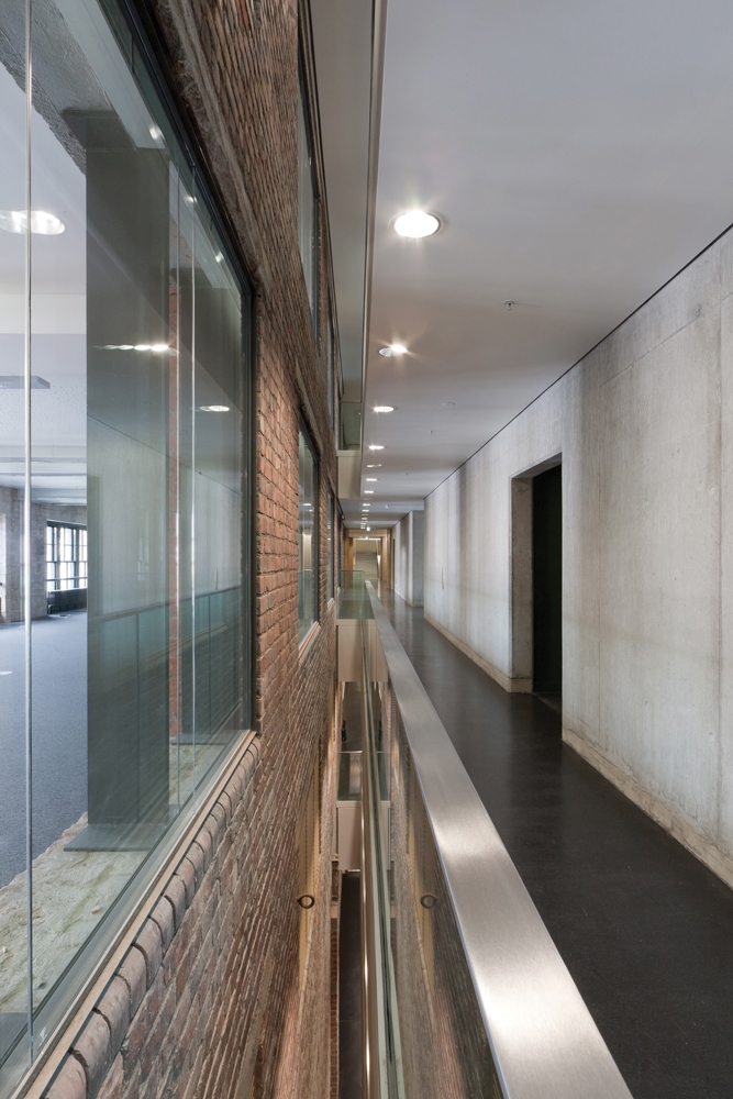 Dundee House, Dundee, by Reiach and Hall