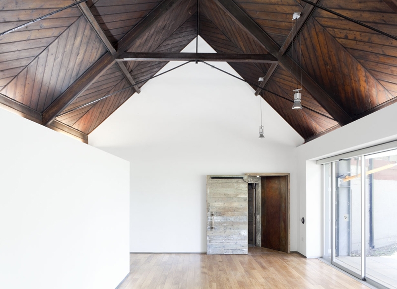 Dilston Grove Refurbishment, Bermondsey, London, by Walter Menteth ...