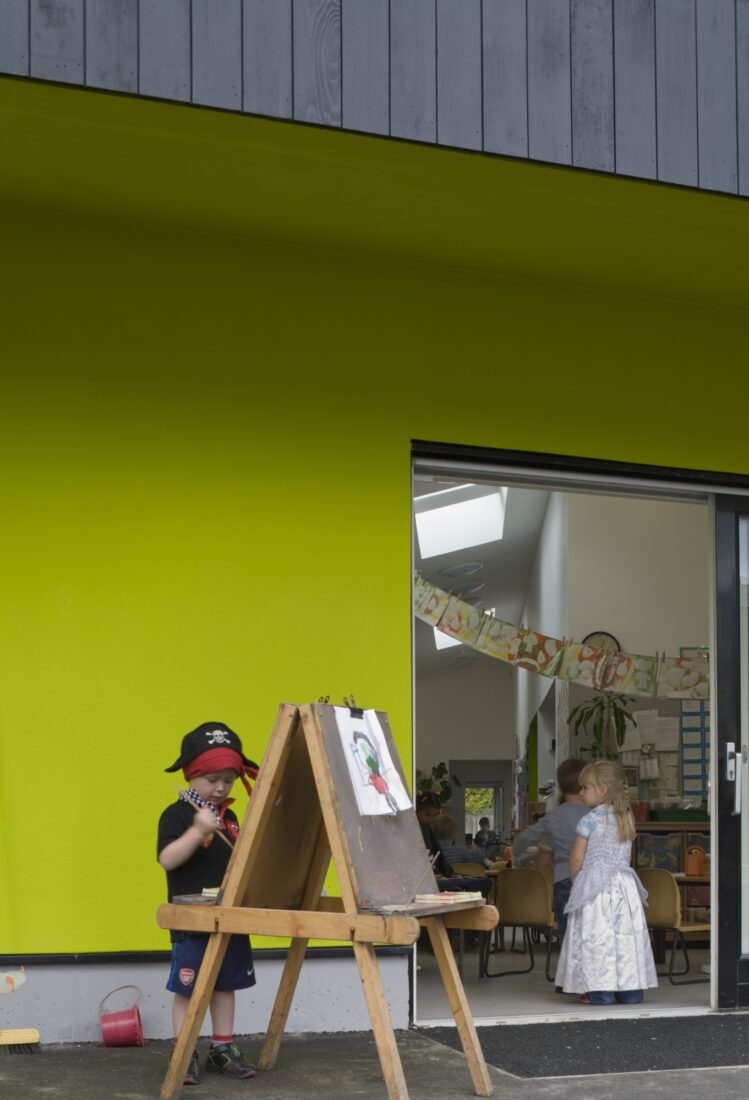 Back to school: Rockcliffe Manor primary by Haverstock Associates and 4orm