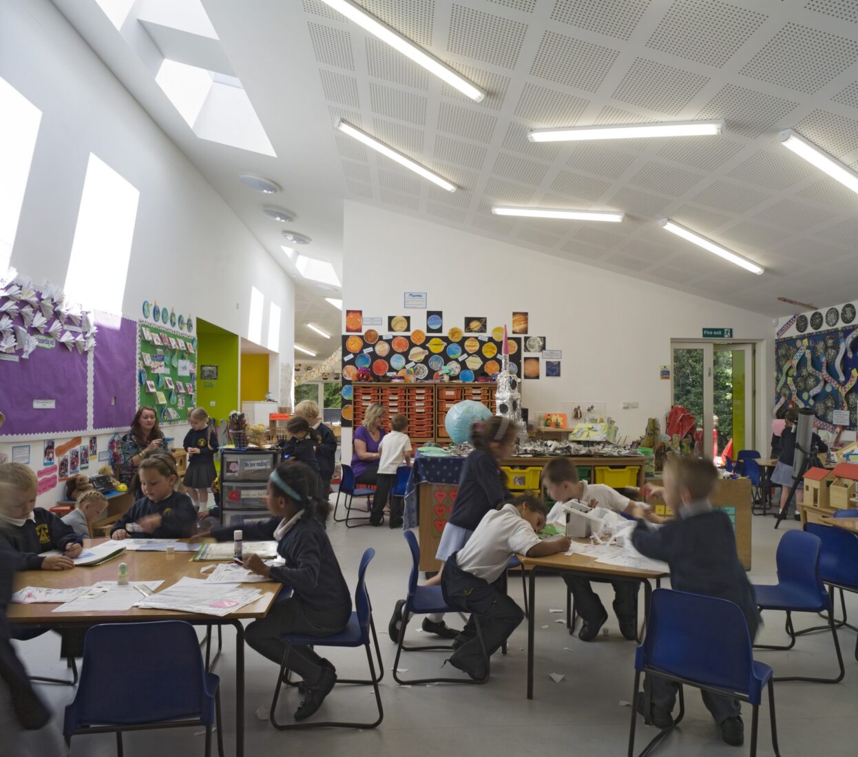 Back to school: Rockcliffe Manor primary by Haverstock Associates and 4orm