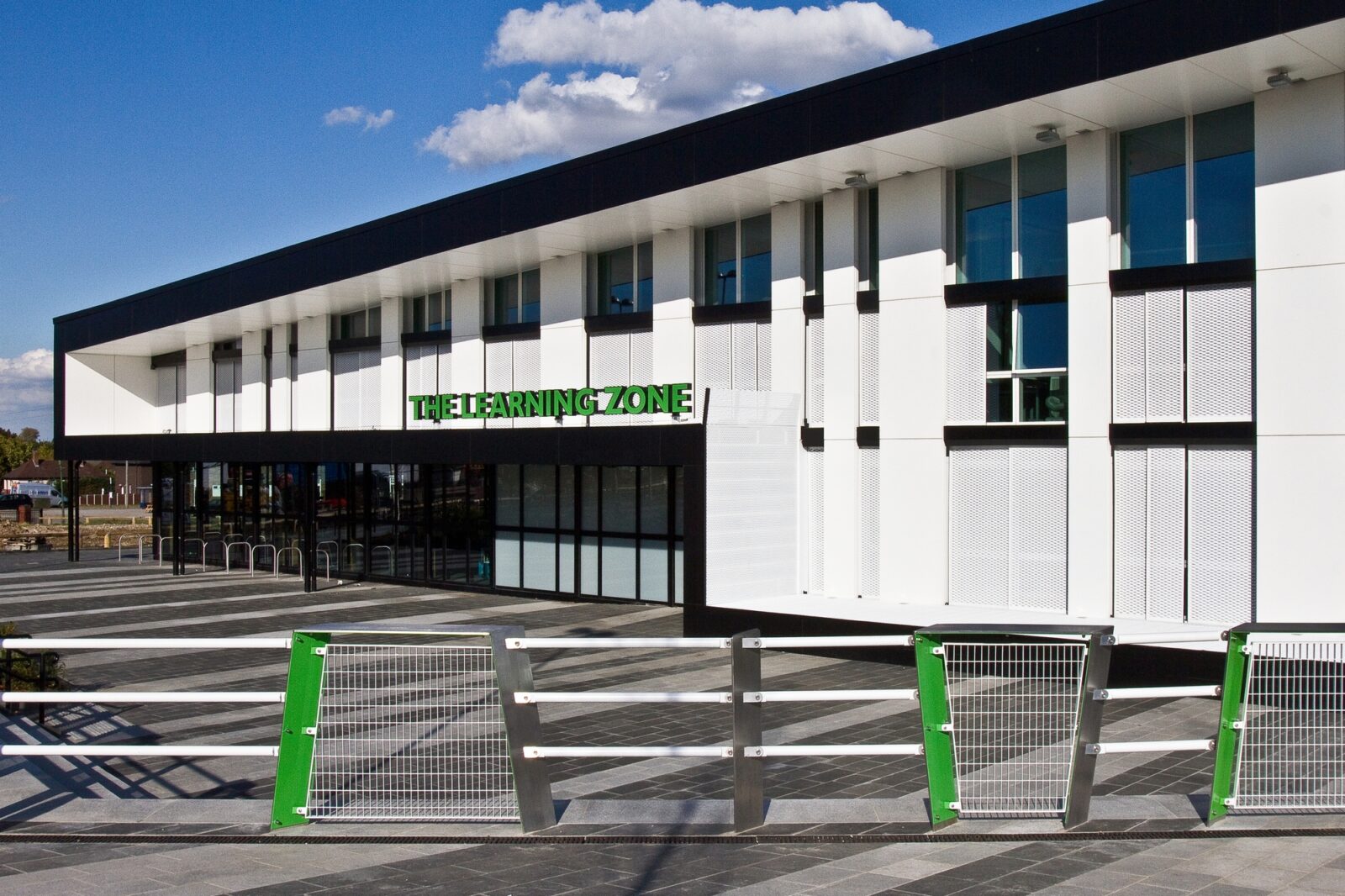 Schmidt Hammer Lassen's Sheffield learning centre opens