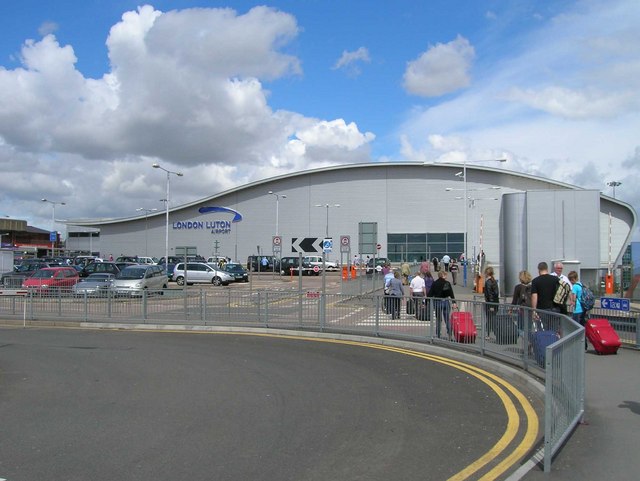 London Luton Airport expansion