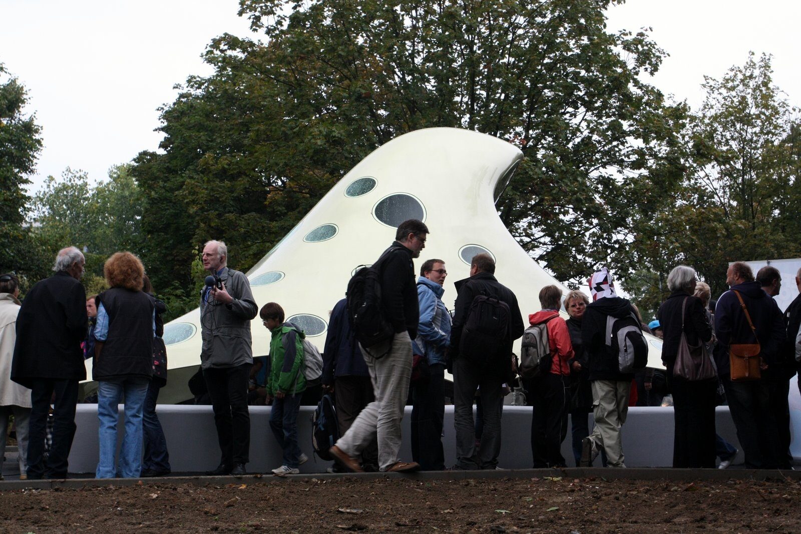 Jan Kaplicky's doomed Prague library reborn as bus stop