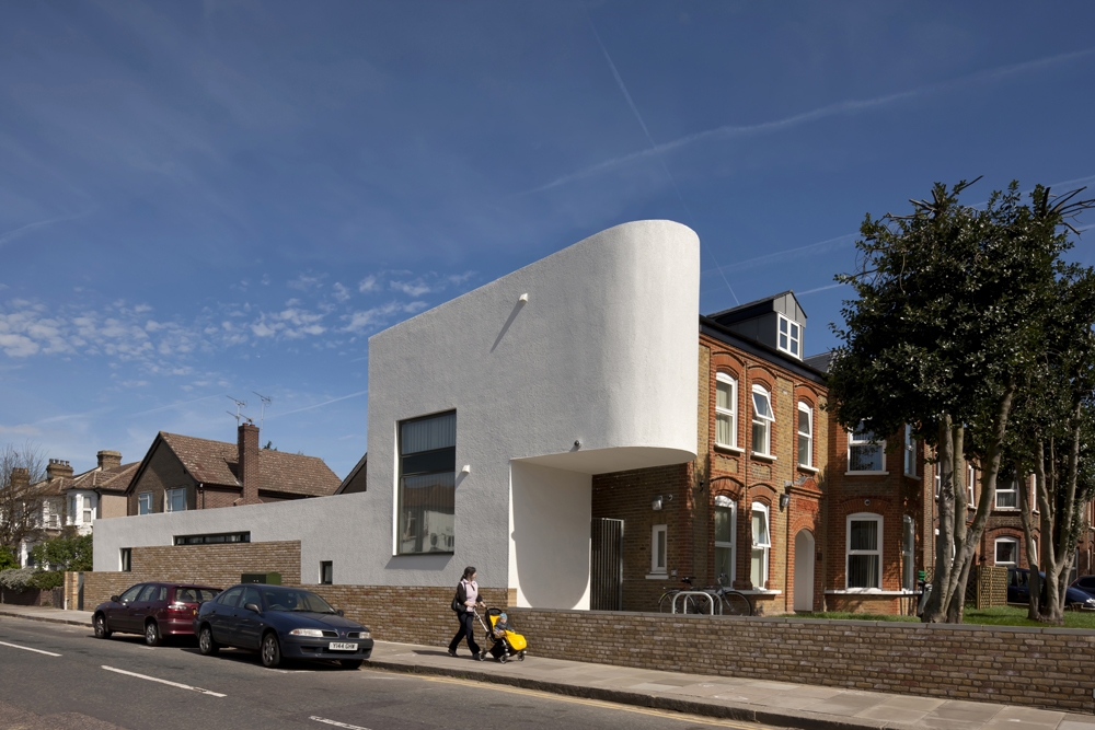 Jason Lee House, Redbridge, London, by Peter Barber Architects