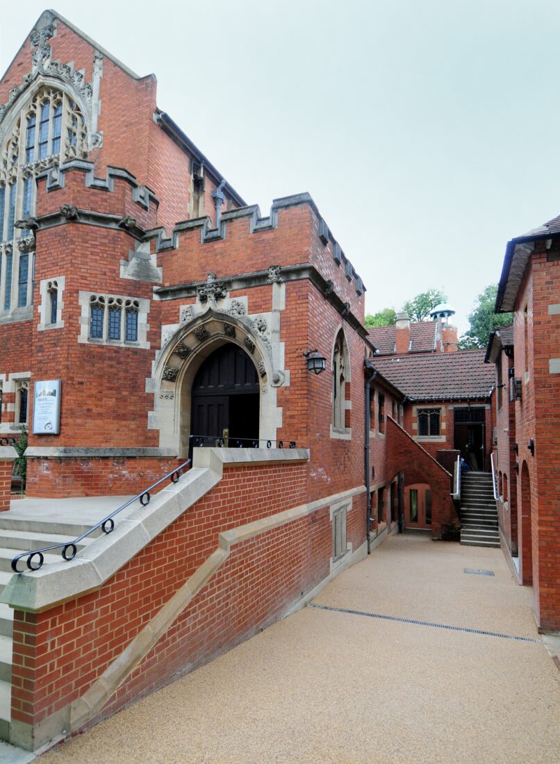 Government unveils 55 new free school projects