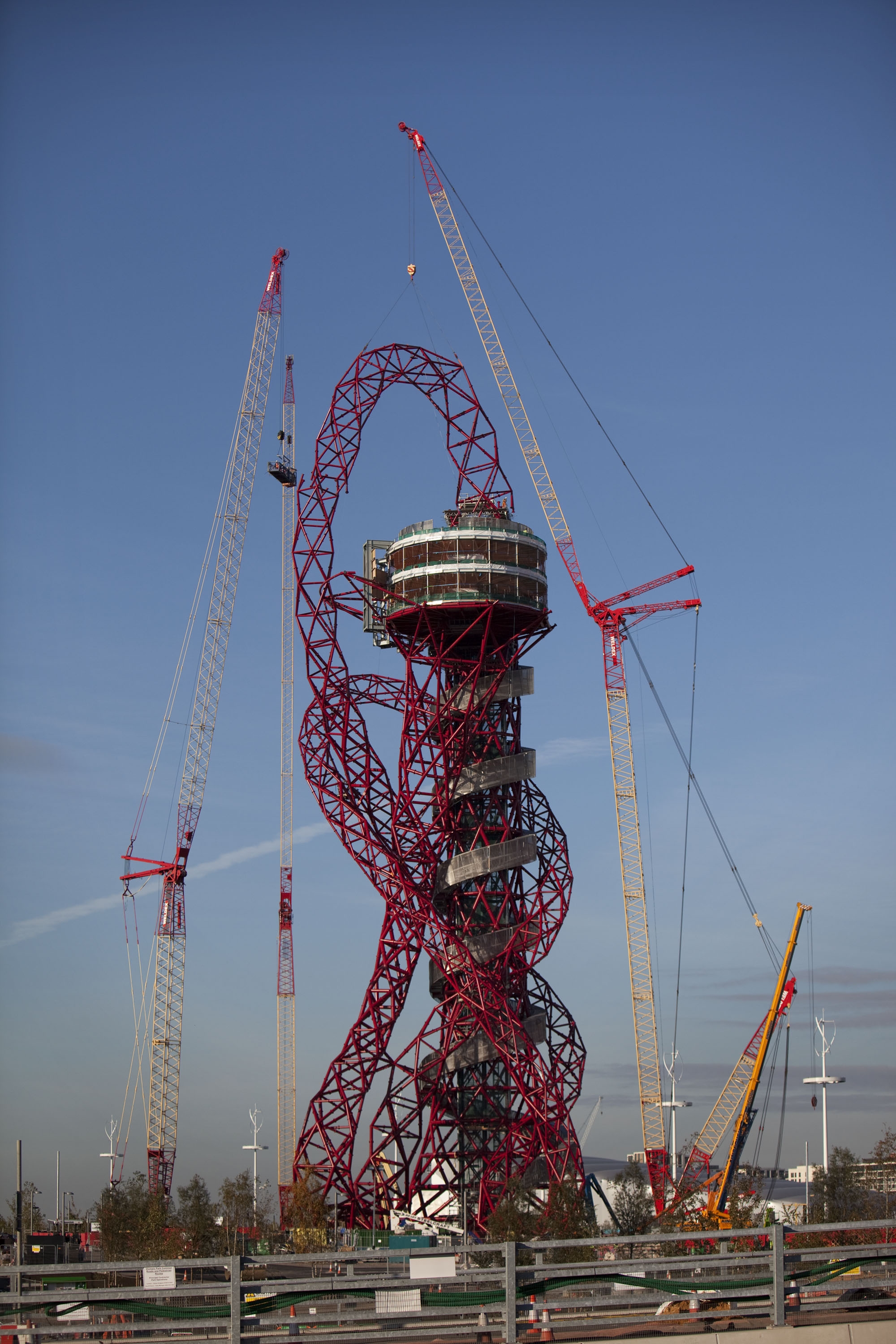 In pictures: Orbit tower tops-out on Olympic Park site