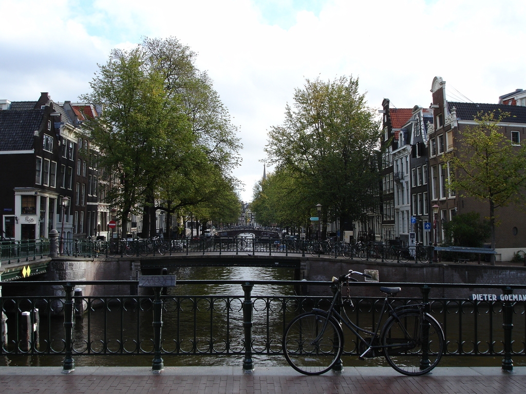 Pedestrian bridge design contest, Amsterdam