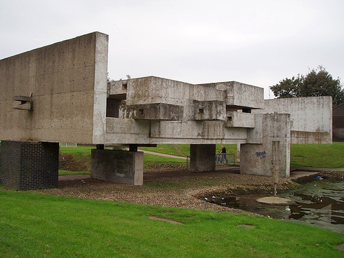 Penrose lists Pasmore's Apollo Pavilion