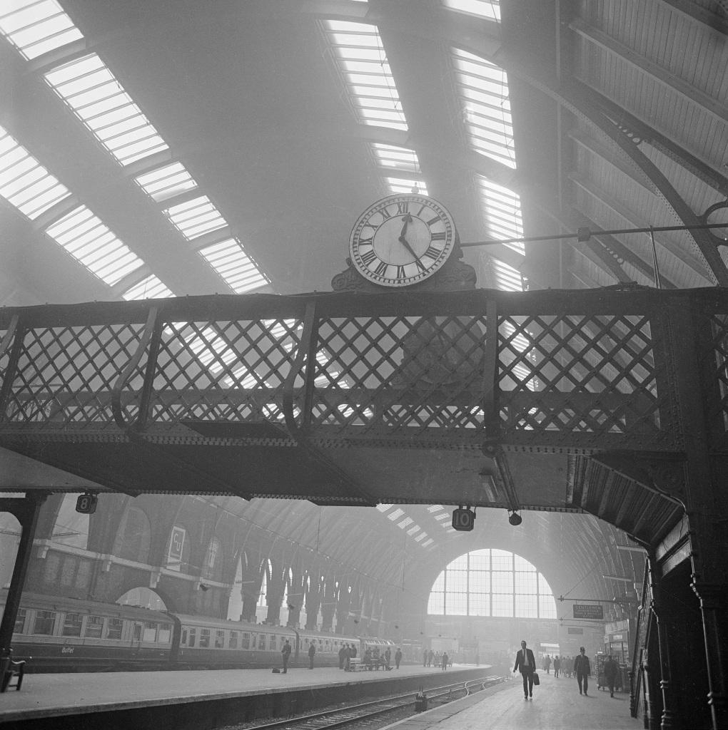 McAslan unwraps King’s Cross station concourse