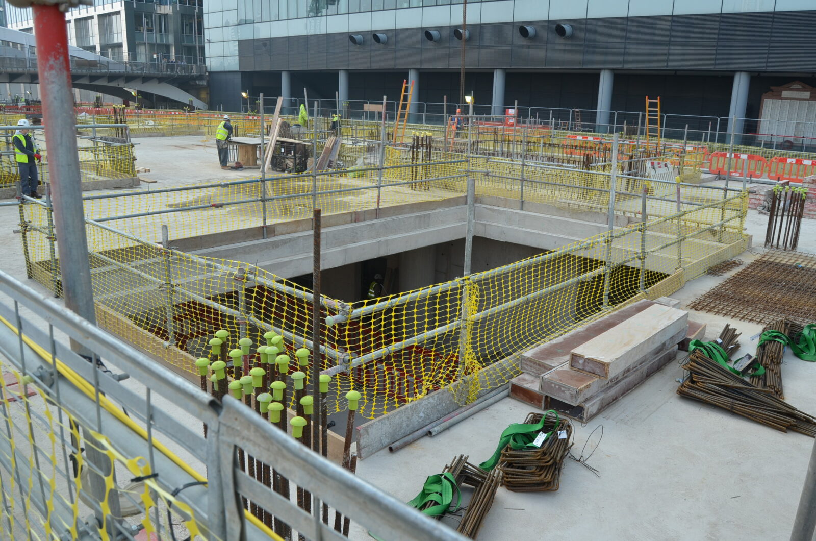 In pictures: Foster’s Canary Wharf Crossrail platform level completes