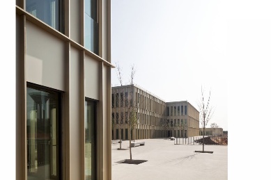 Open for business: Chipperfield's Paris management school
