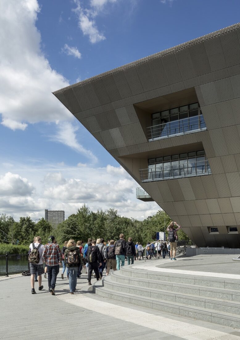 Video: How we created Canada Water Library