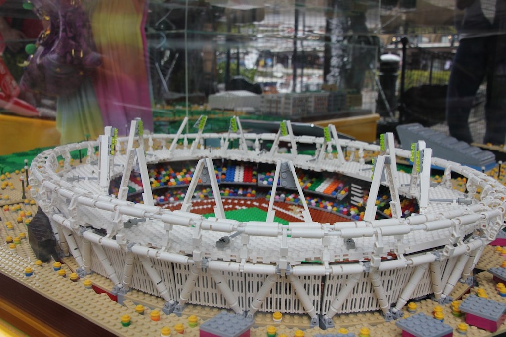 Lego Games - the Olympic park in mini-bricks