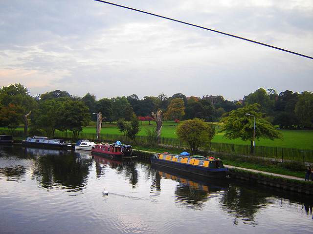 Hackney seeks design team for Springfield Park overhaul