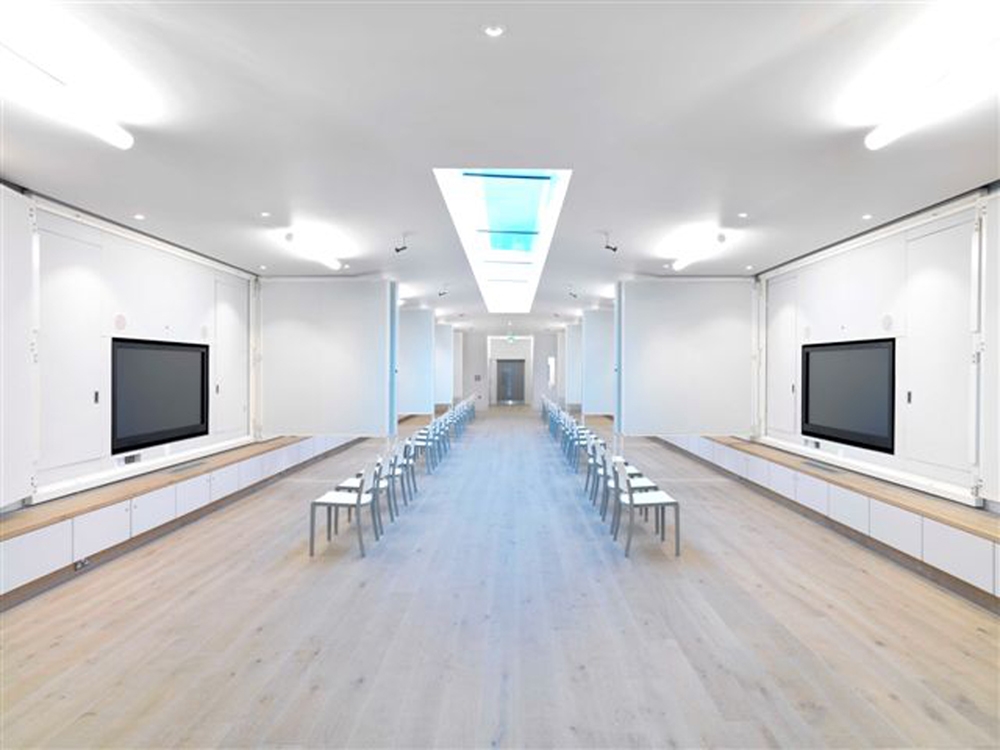 Clean space - Crit Building by Guy Hollaway Architects