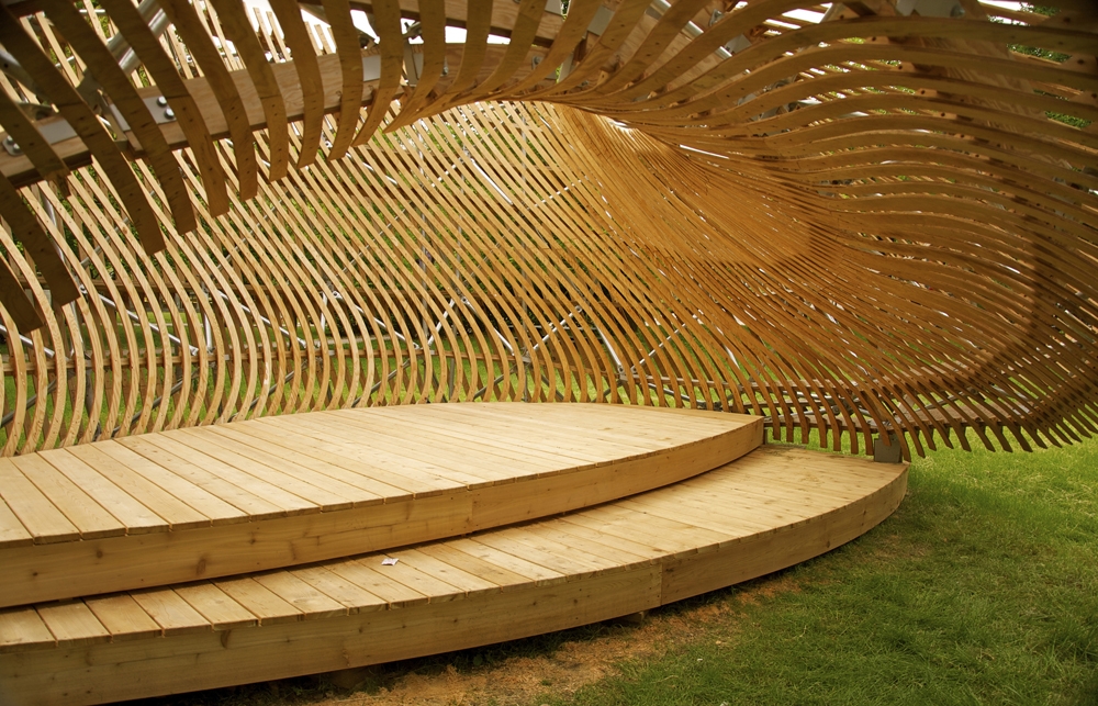 McGill students create twisted lattice pavilion
