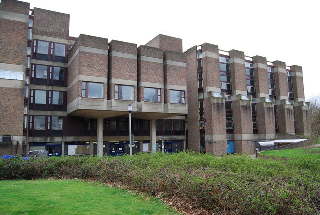 University of Kent calls for design teams for business and maths blocks