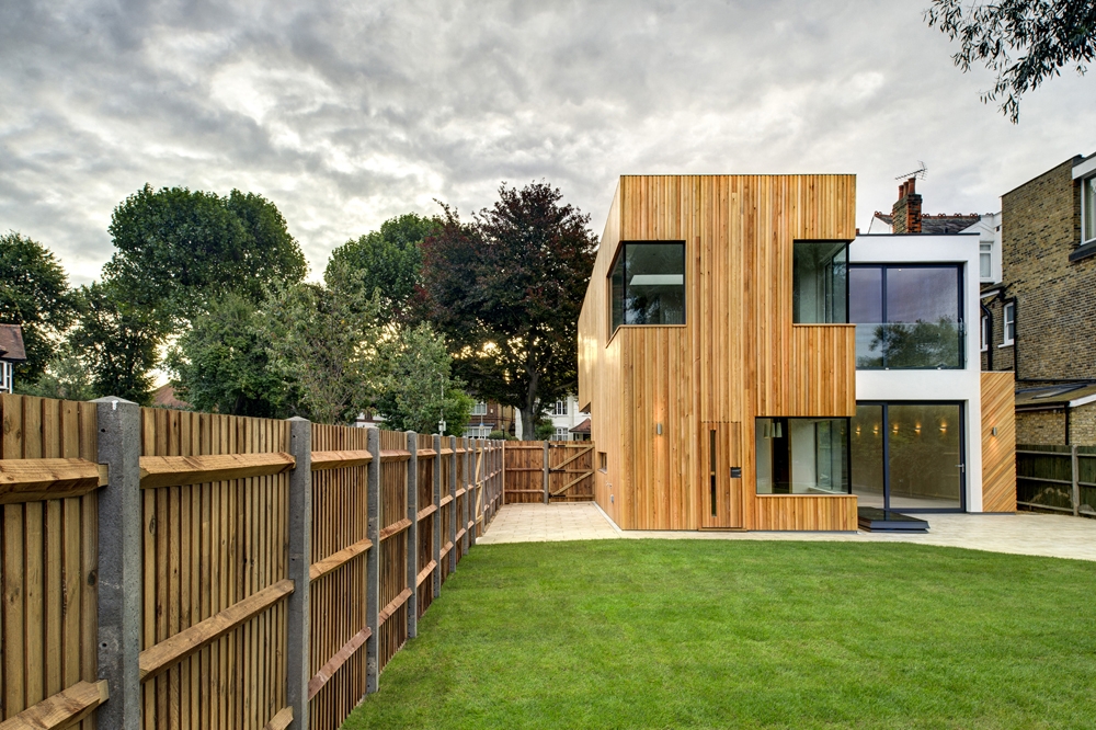 disPLAY completes Chiswick home