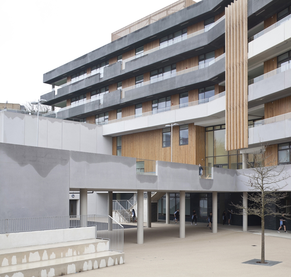 Penoyre & Prasad unwraps UCL Academy