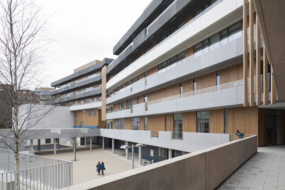 Penoyre & Prasad unwraps UCL Academy