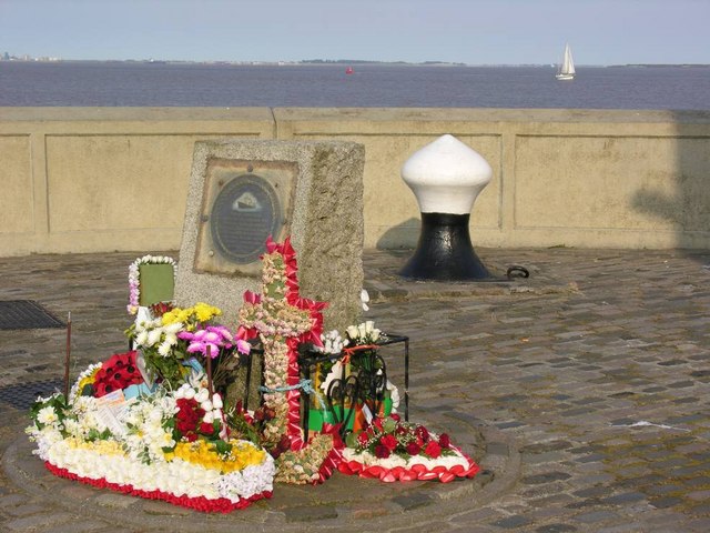Design contest opens for Hull trawlermen memorial