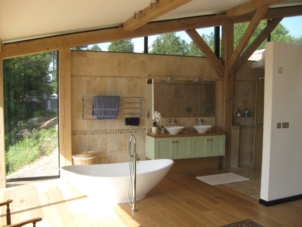 Batterham Matthews Design unwraps oak-framed rural home