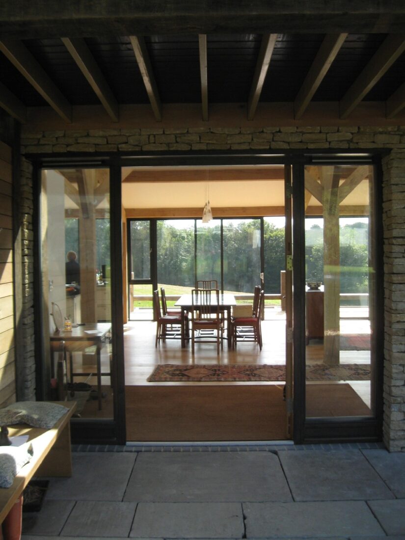 Batterham Matthews Design unwraps oak-framed rural home