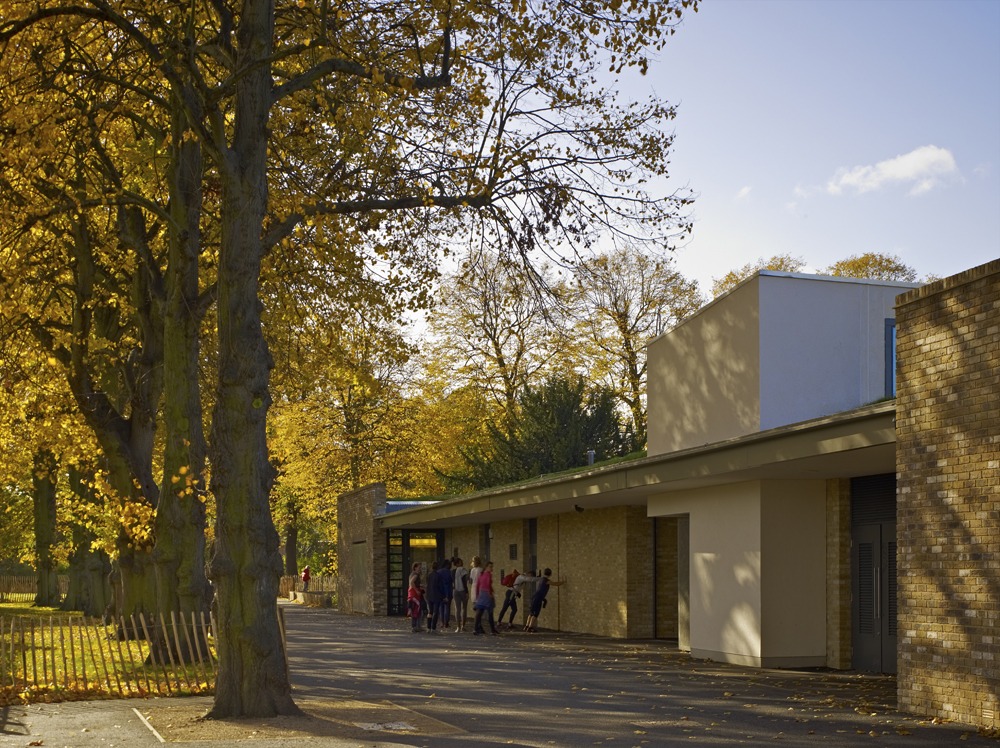 Parklife: Lloyd Park Pavilion by Architecture PLB