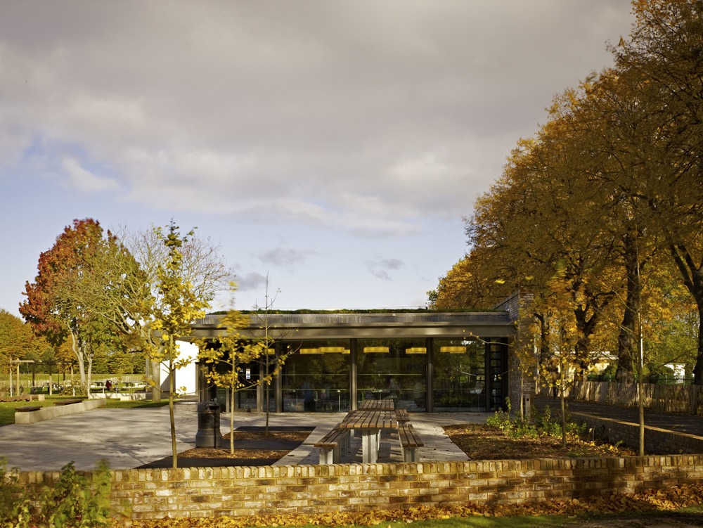 Parklife: Lloyd Park Pavilion by Architecture PLB