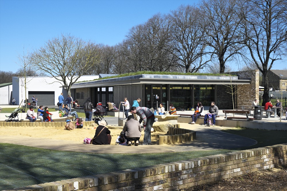 Parklife: Lloyd Park Pavilion by Architecture PLB