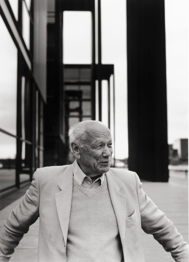 Henning Larsen (1925 - 2013)