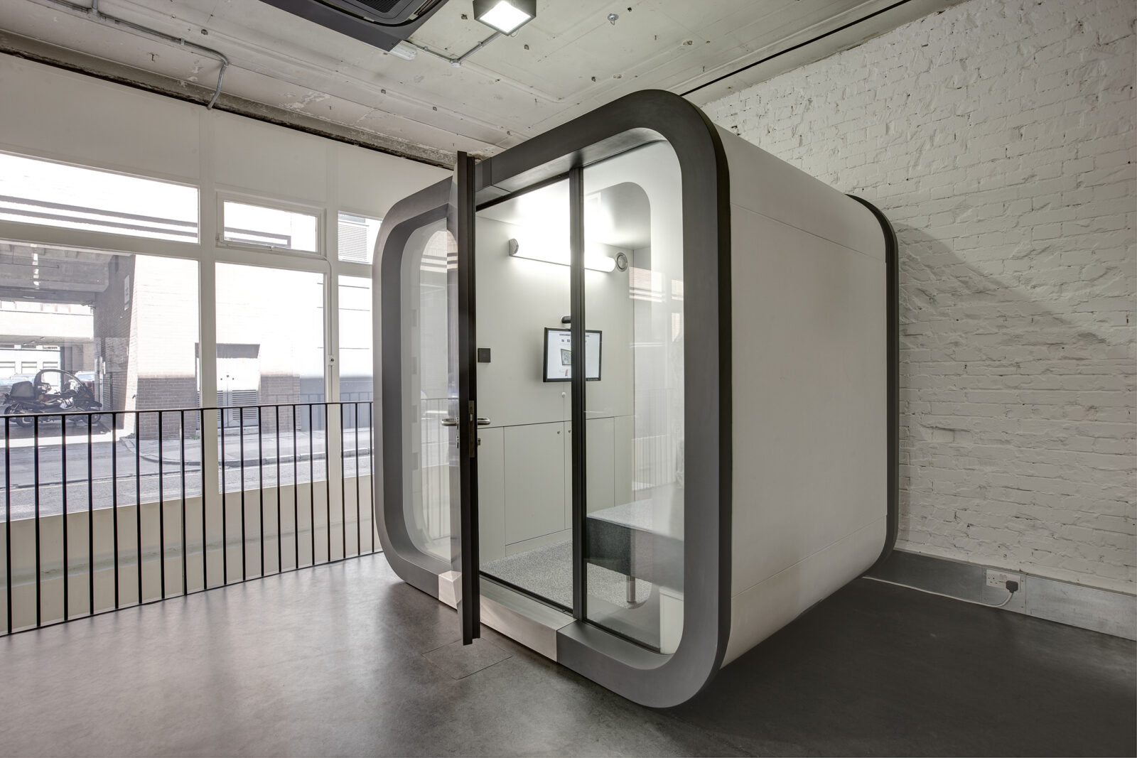 Walls, ceilings & partitions: Get things out in the open