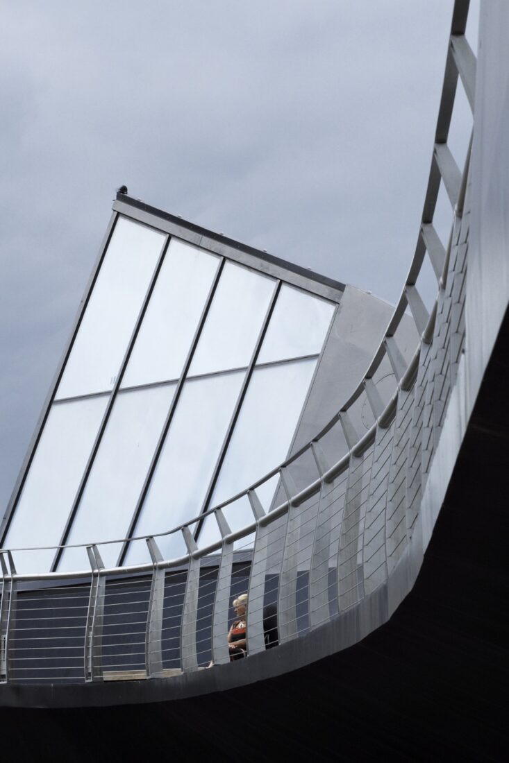 Civic engineering: Scale Lane Bridge by McDowell+Benedetti