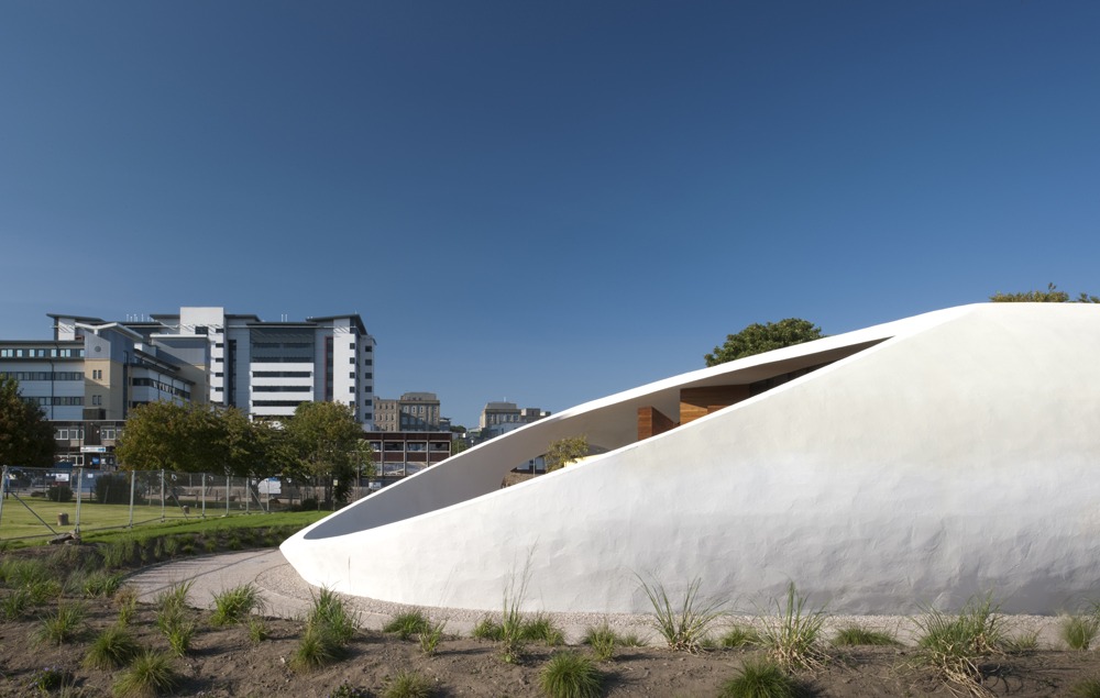 Parametric pebble: Aberdeen Maggie's Centre by Snøhetta