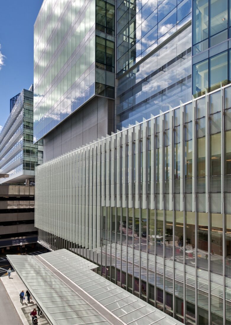 General hospital: Lunder Building, Massachusetts by NBBJ