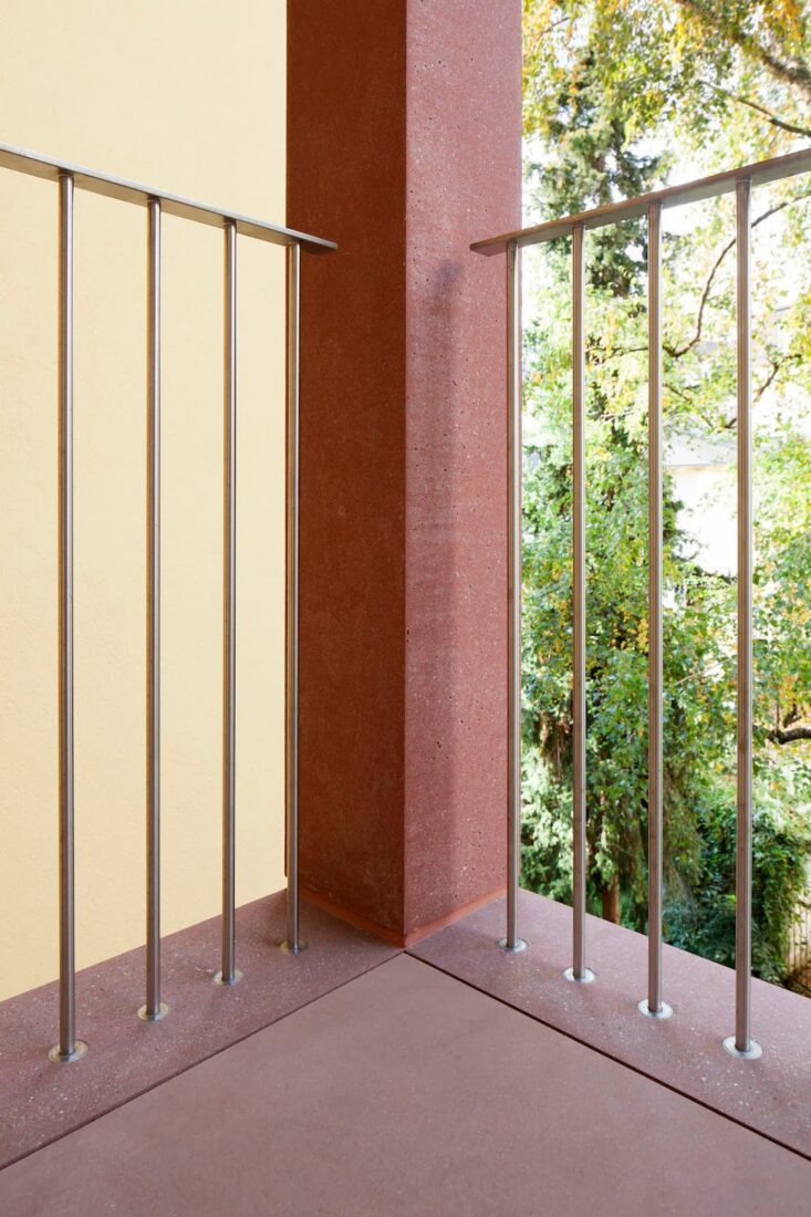 Ian Shaw completes beton concrete balcony