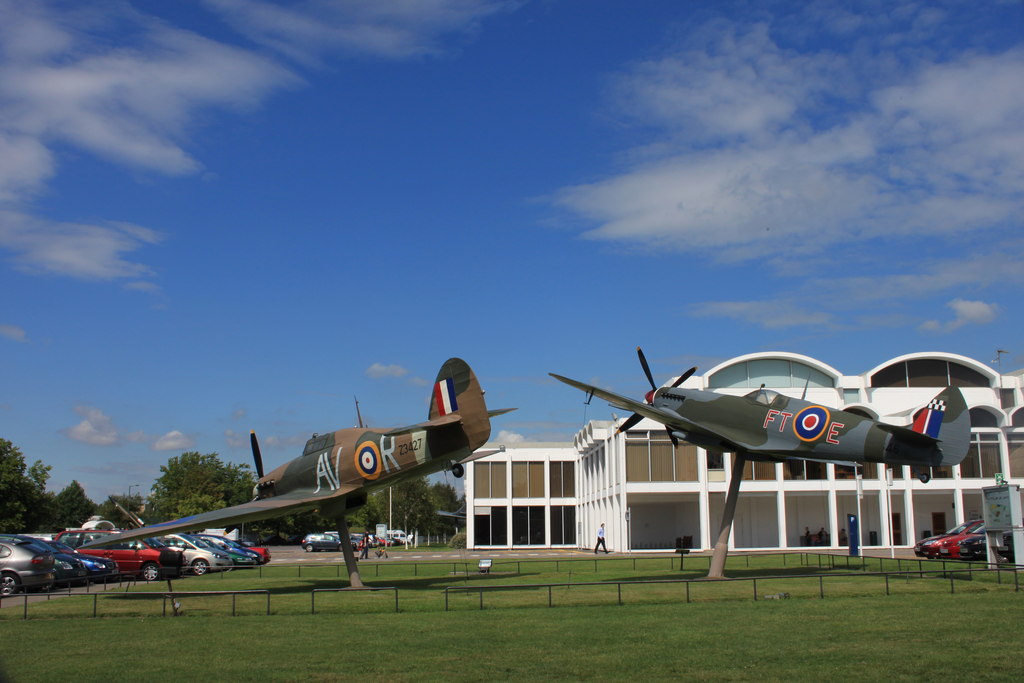 Hunt begins for RAF Museum upgrade team