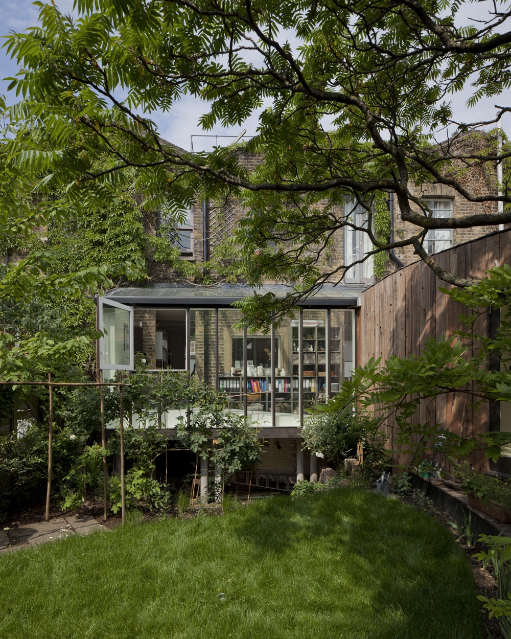 Tree House by 6a Architects