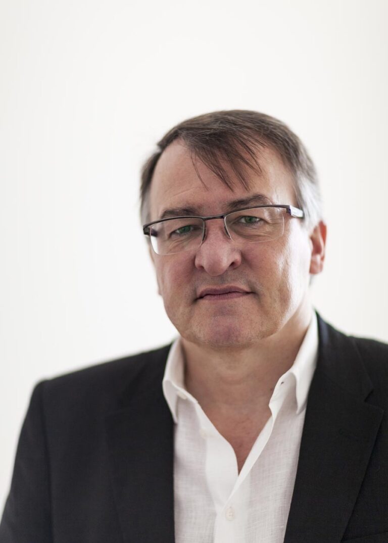 Stephen Hodder in bid to draw a line under Israeli settlements row