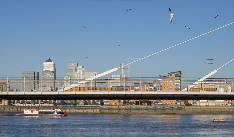 Moxon completes swinging Greenwich bridge