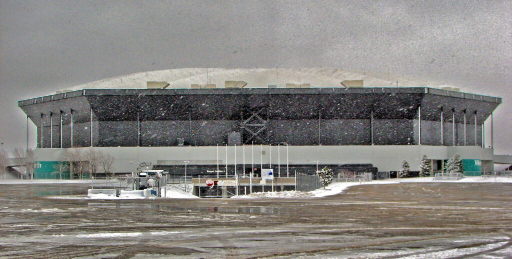 Ideas contest opens for decaying Silverdome stadium