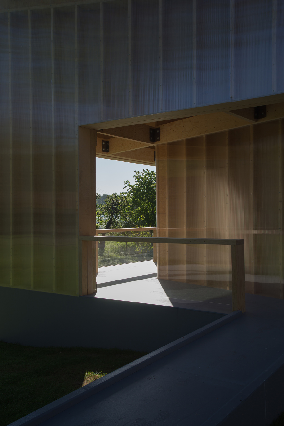 Carmody Groarke completes Glyndebourne art pavilion