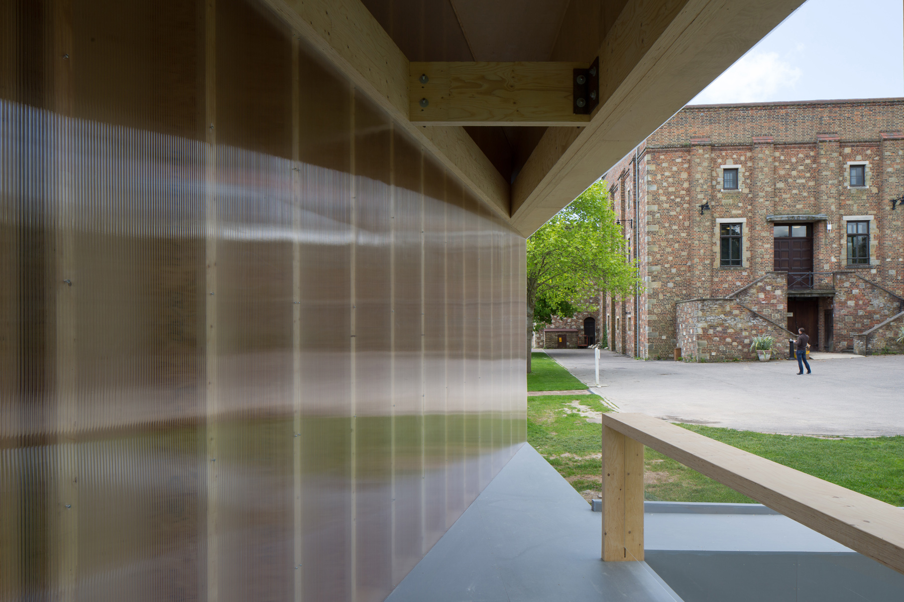 Carmody Groarke completes Glyndebourne art pavilion